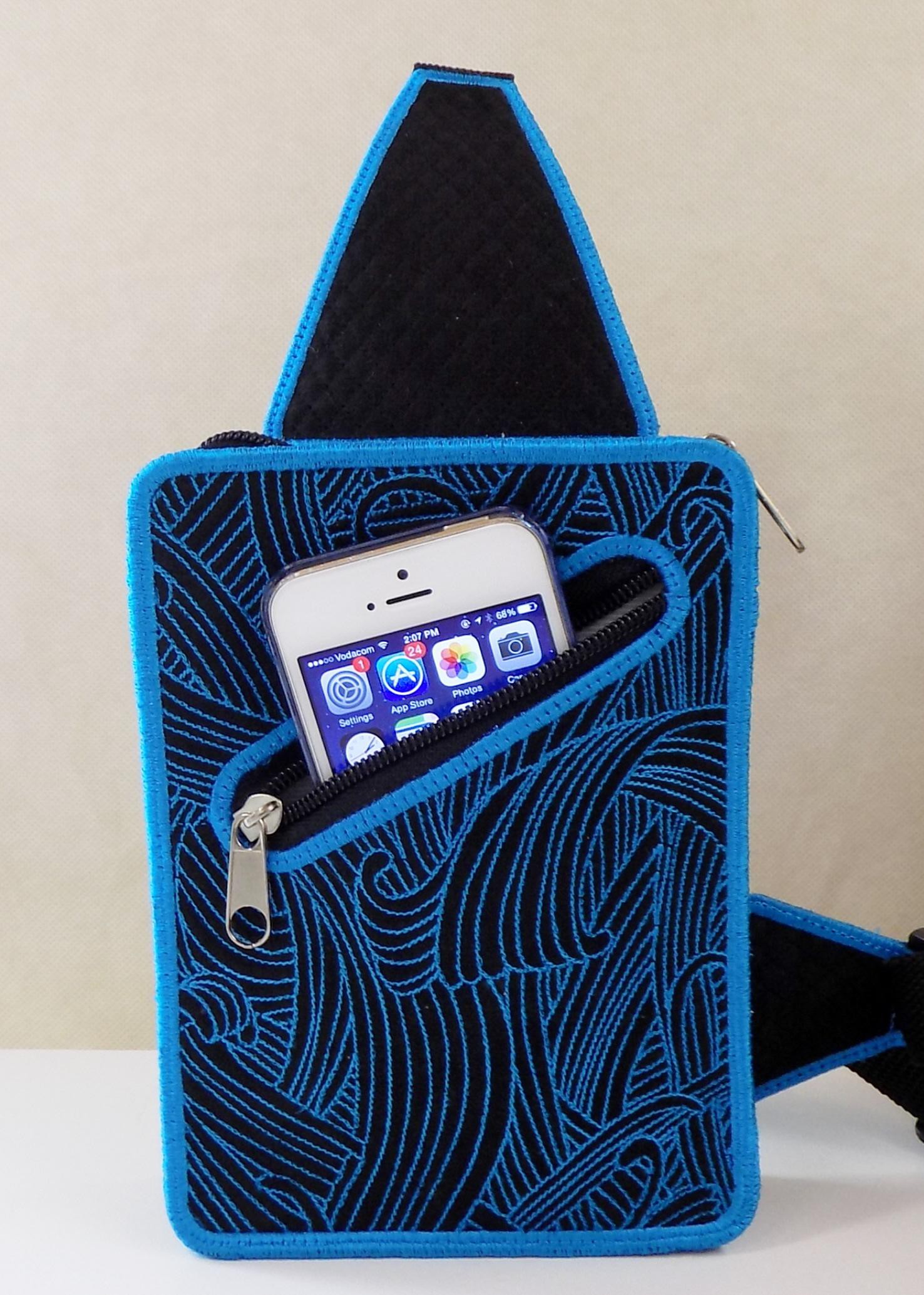 TDZ195 - Waves Pouch Small - TouchDezines